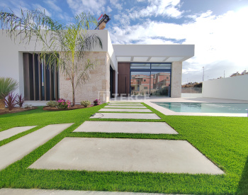Golf Villas with Underground Parking in Rojales Costa Blanca