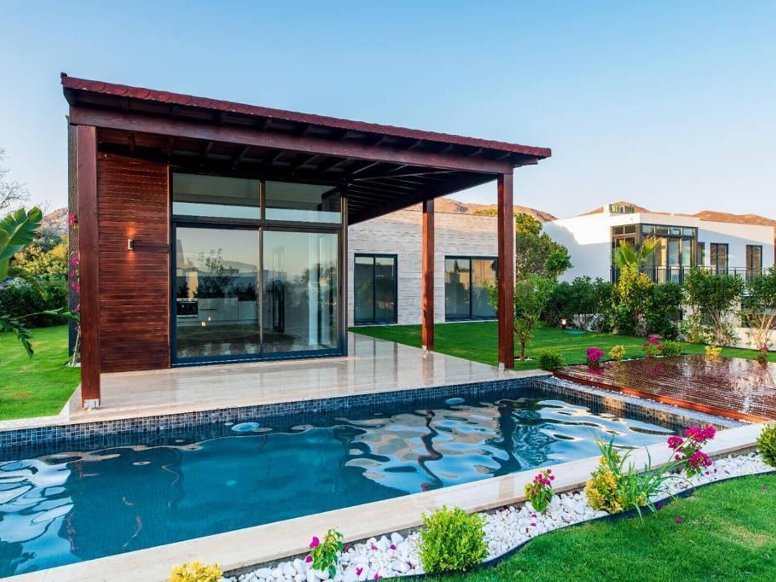 Detached Villas with Pools in a Complex in Bodrum Muğla