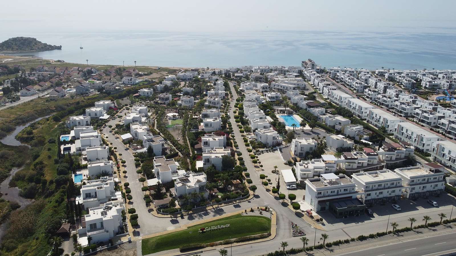 Kıbrıs İskele Caesar Beach'te Satılık 1+1 Penthouse Daire