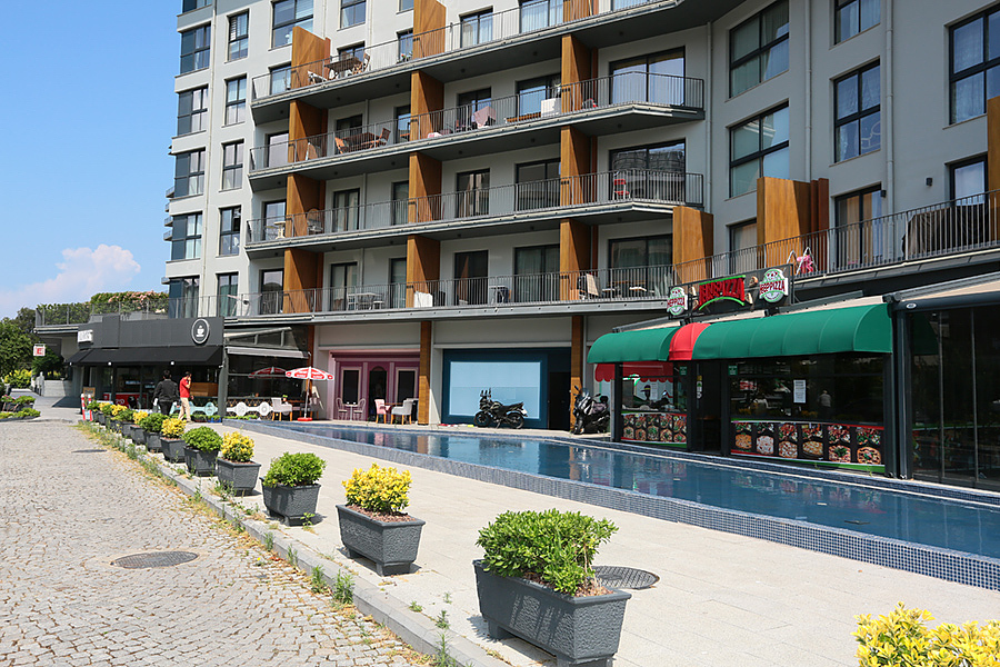 Restaurant with Balcony, with Air conditioner, with parking for sale in ...